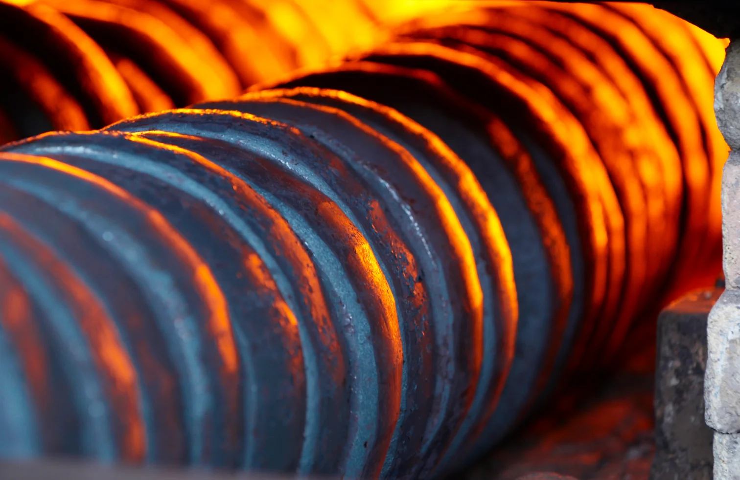 What is Induction Bending? Hot Bending vs. Cold Bending. - PipeTec